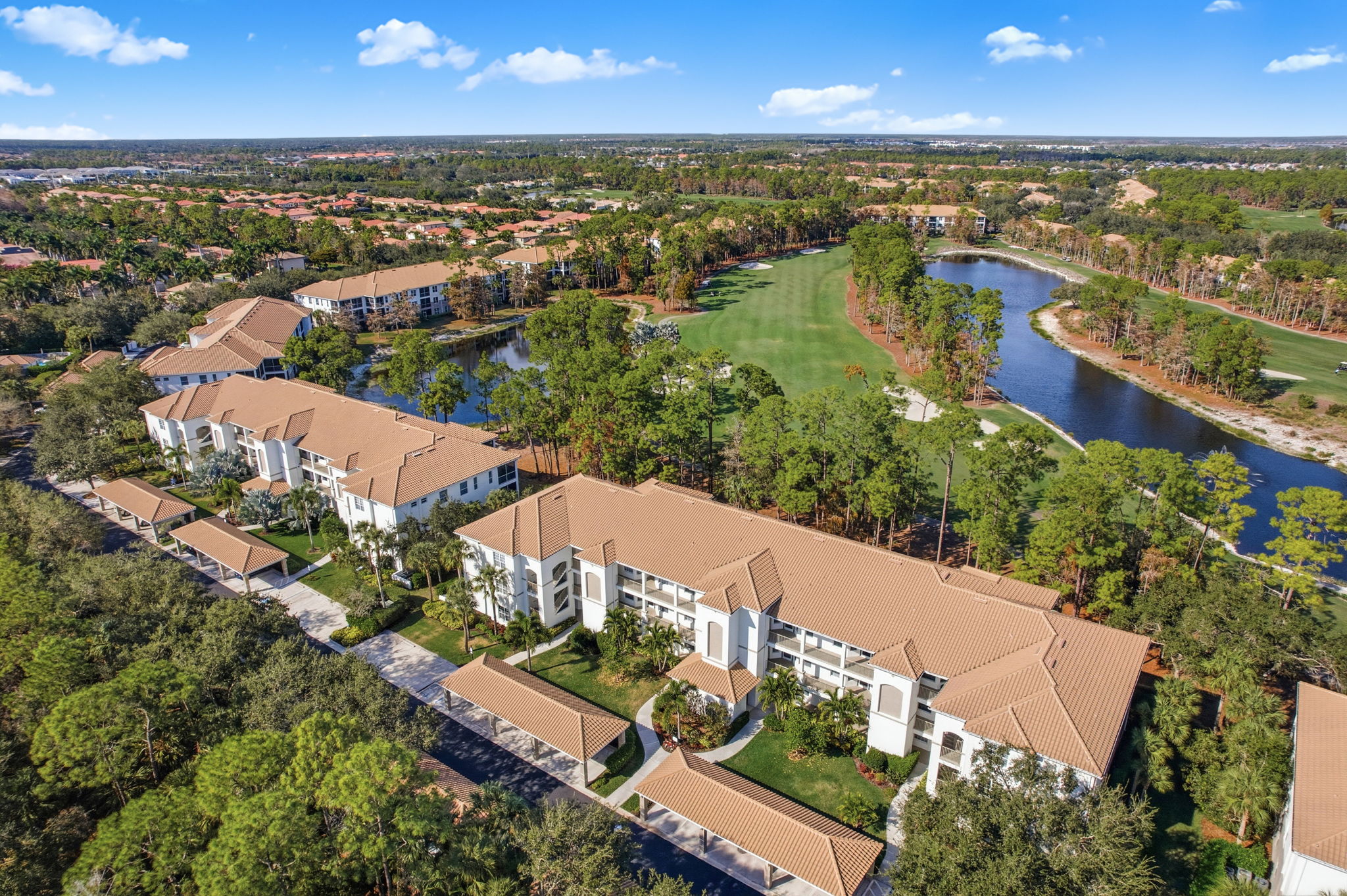 8231 Parkstone Place 105, Naples, FL 34120